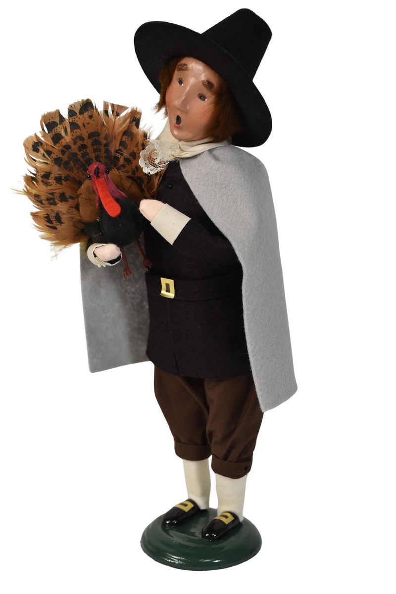 Pilgrim Man Caroler, Pilgrim Figurine, Thanksgiving – Byers' Choice LTD.