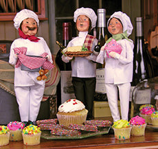 2011 Chef with Cupcake – Byers' Choice LTD.